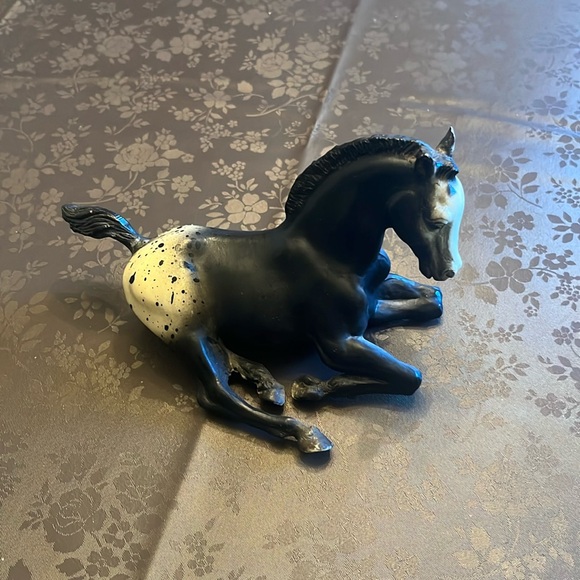 Breyer | Toys | Vintage Traditional Breyer 27 Lying Down Black ...